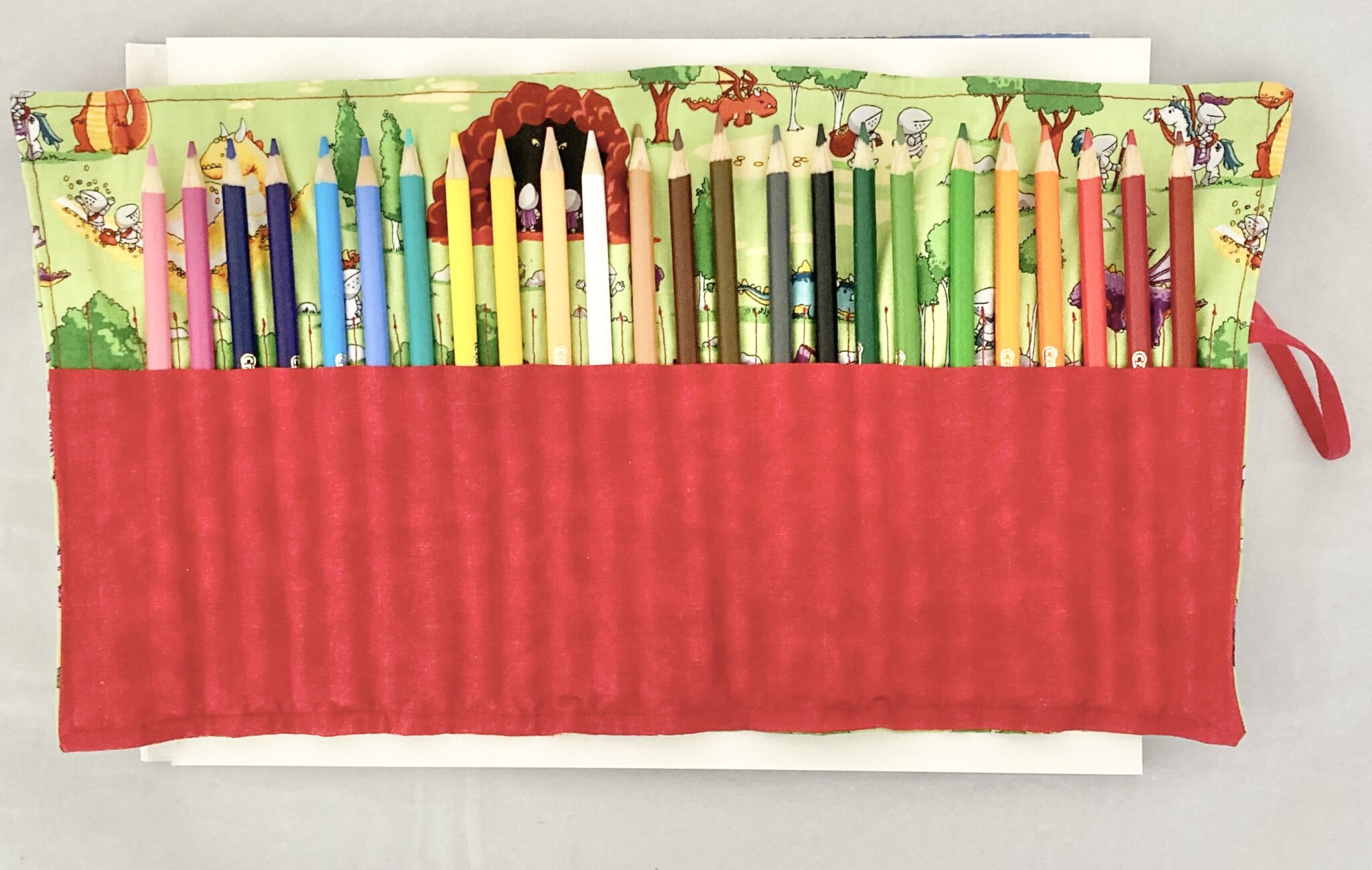 Colored pencil roll - Merchlet